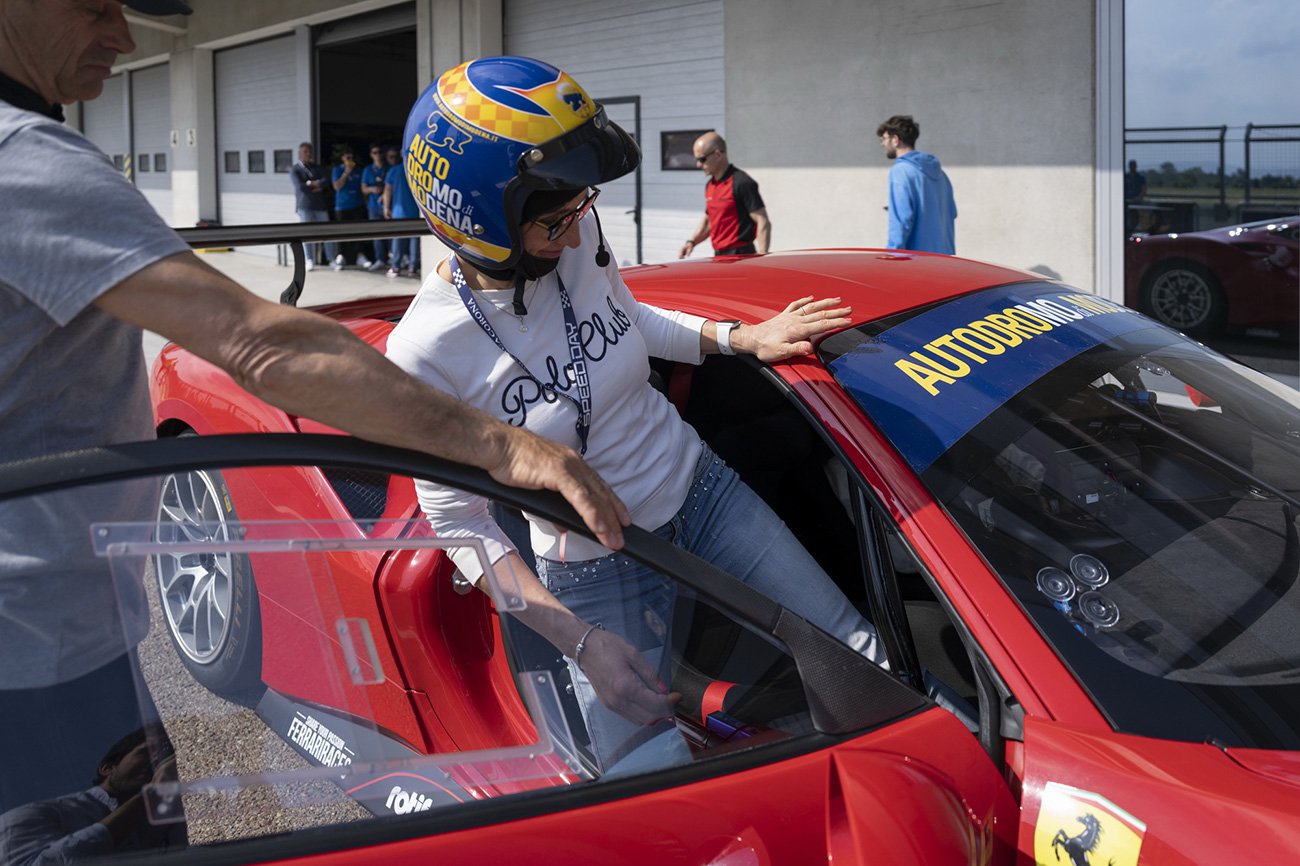 Speed Day: driving thrills with Corona Brand | Marca Corona