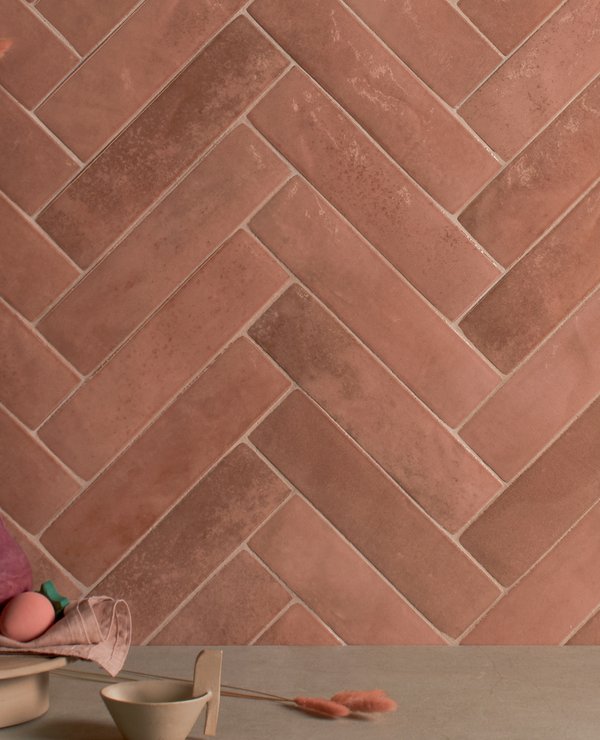 Large porcelain stoneware slabs: large sizes renew design | Marca Corona