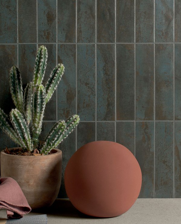 Large porcelain stoneware slabs: large sizes renew design | Marca Corona