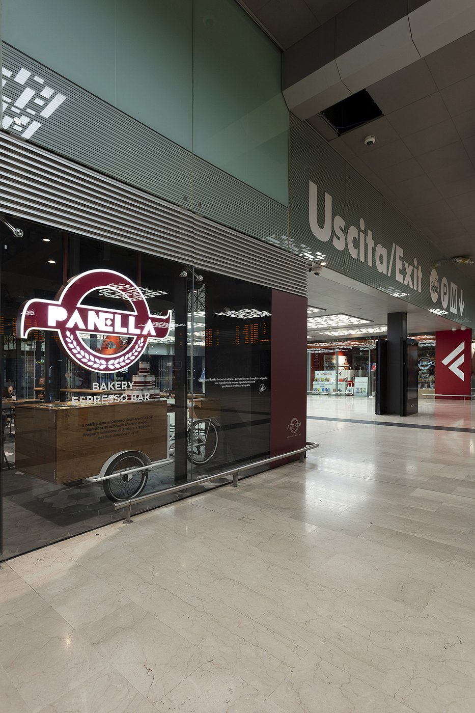 Panella Bakery Espresso bar: new floors with encaustic tiles | Marca Corona